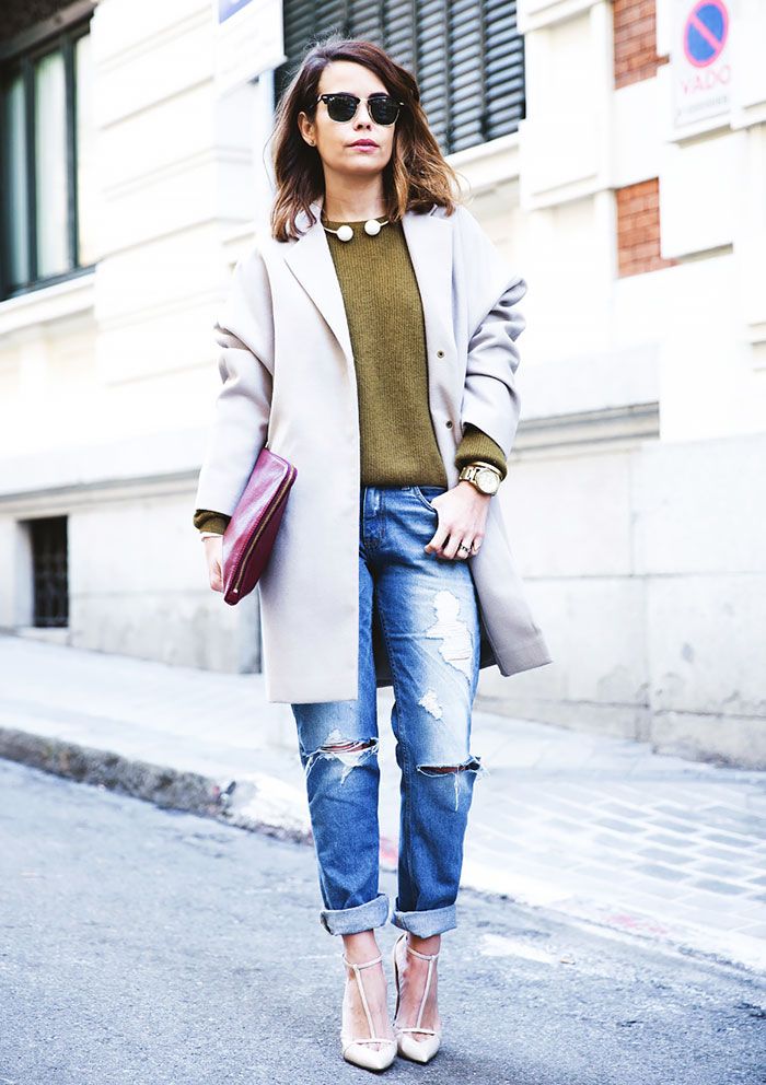 6 Ways To Style A Simple Sweater For Spring | Who What Wear