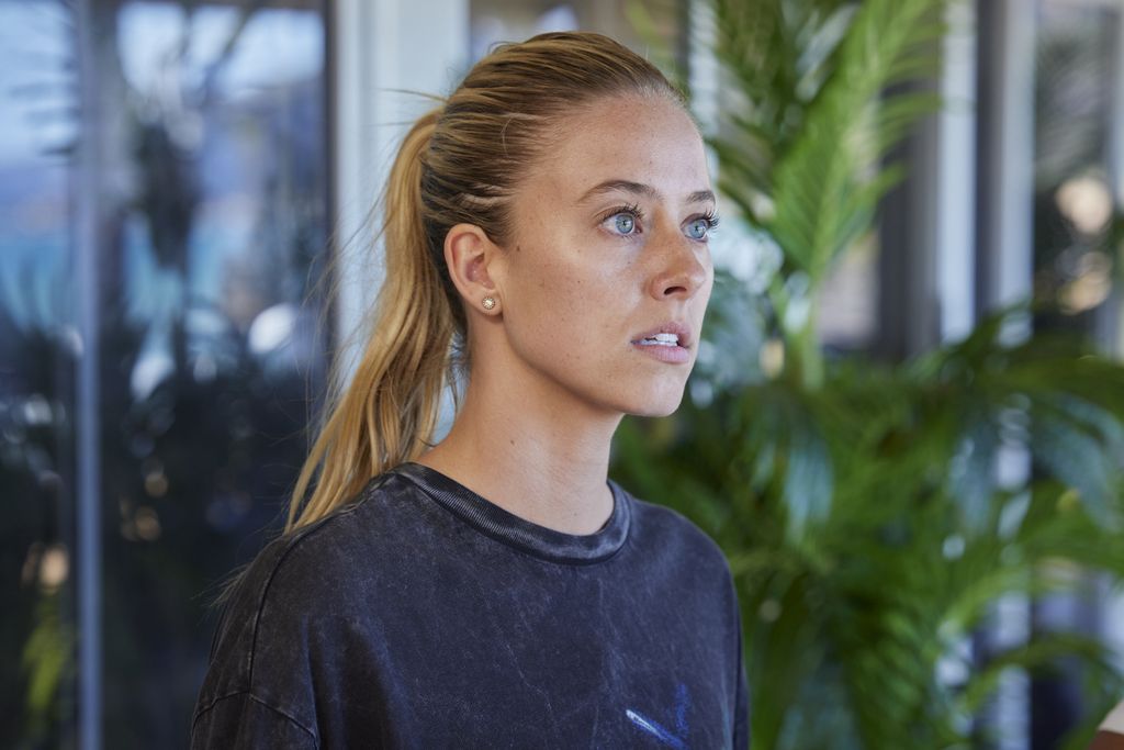 Home and Away spoilers: Who supports Felicity's bravery? | What to Watch