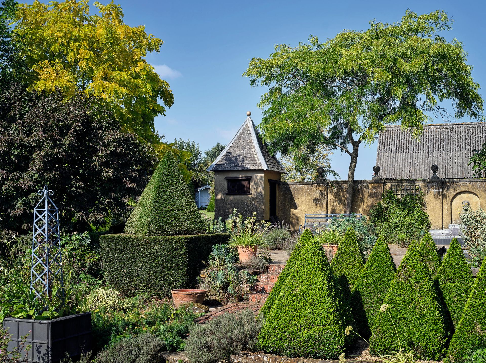 High Wardington House: A warm, characterful home that shows just what ...