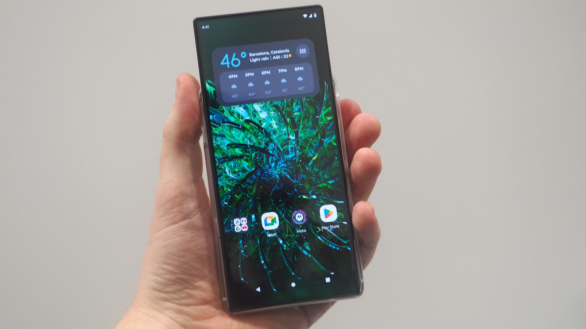 I tried Motorola's Rizr rollable phone – and it blew my mind | T3
