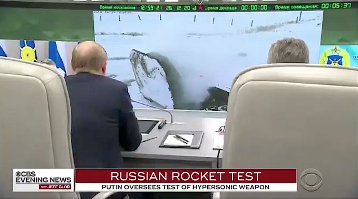 Russia's Putin claims successful final test of new hypersonic missile ...