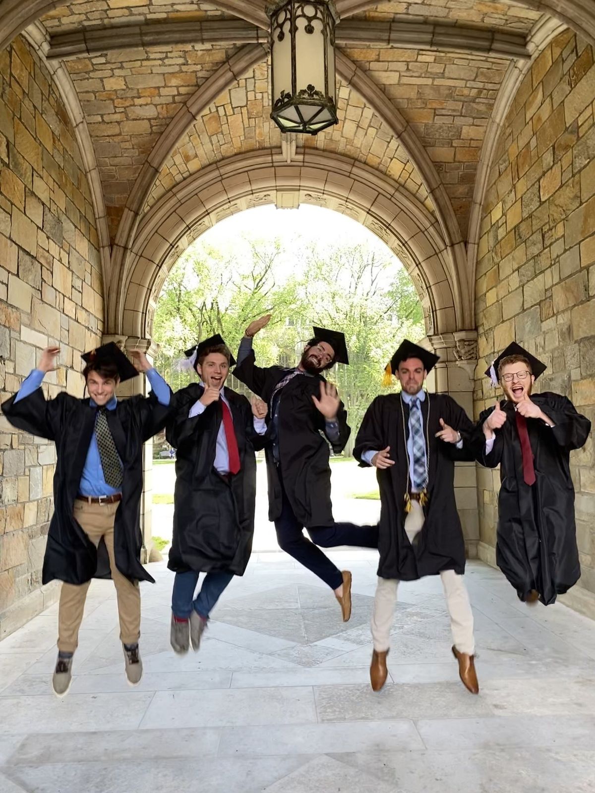 How to take professional-looking photos of your grad without a ...