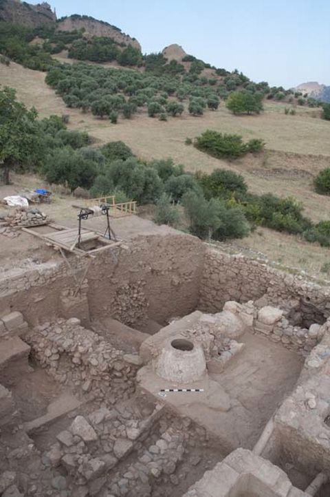 Images: Digging Up Demon Traps in Ancient Sardis | Live Science