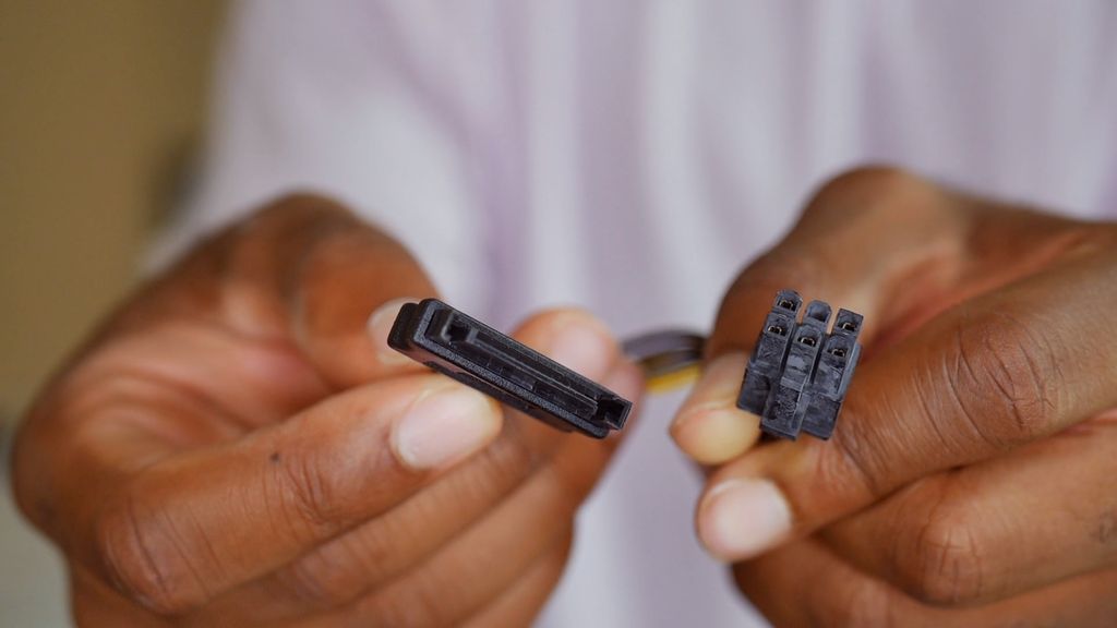 How to Build a $350 Gaming PC That Can Play AAA Games | Tom's Hardware