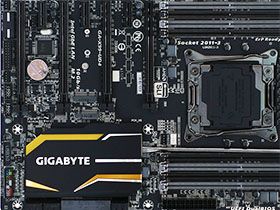 ASRock X99 Extreme4 - Three-Way X99 LGA 2011-v3 ATX Motherboard Shootout