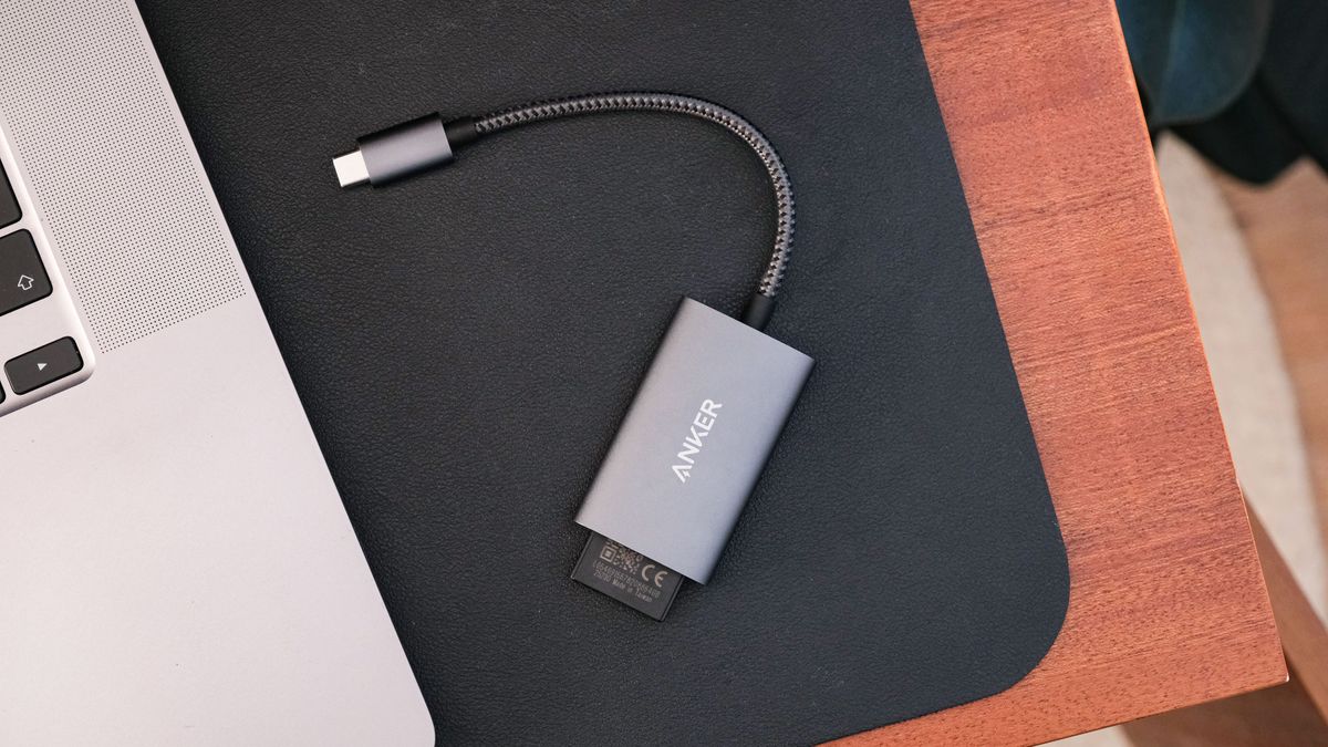 Anker PowerExpand+ 2-in-1 SD 4.0 Card Reader review: speed reading ...