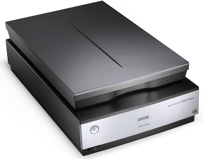 Everything you need to scan and save old photos using Windows 10 ...