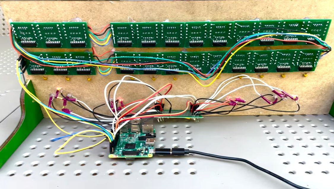 Raspberry Pi Scoreboard Tracks Real-Time Baseball Scores | Tom's Hardware