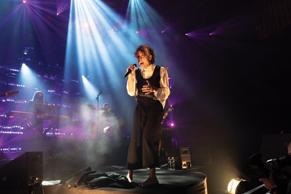 Keir on the power of GarageBand, his 'magic' AKG C414 microphone and ...