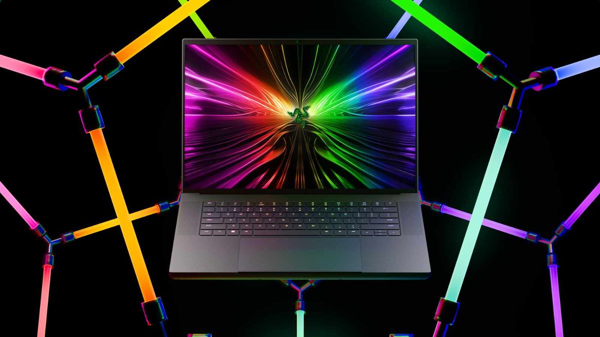 Razer Blade 16 has 'world's first' 16-inch 240Hz OLED screen | Windows ...