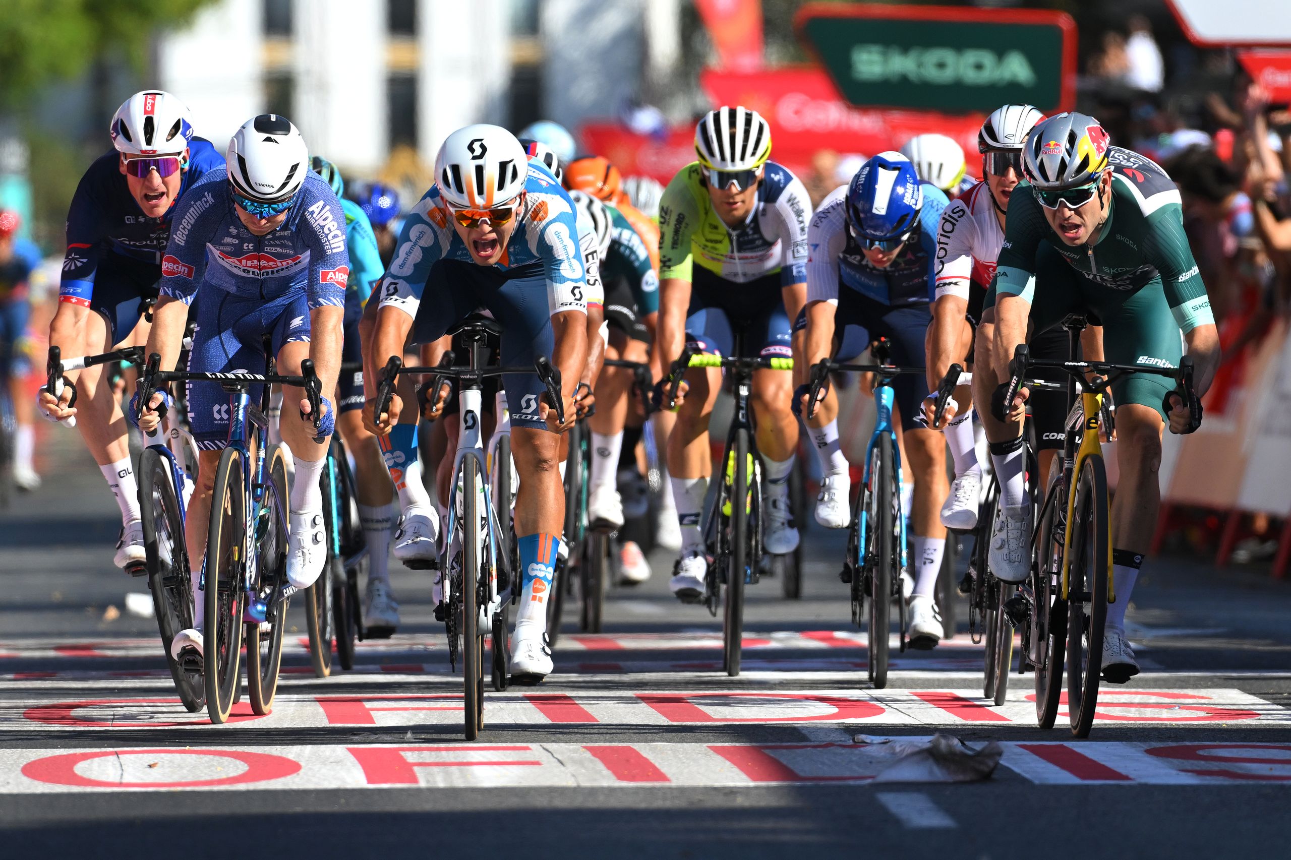 Pavel Bittner pips Wout van Aert to win bunch sprint on stage 5 of the ...
