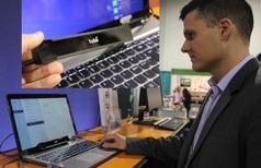 Mind-Blowing Tobii Rex Controls Laptop with Your Eyes | Laptop Mag
