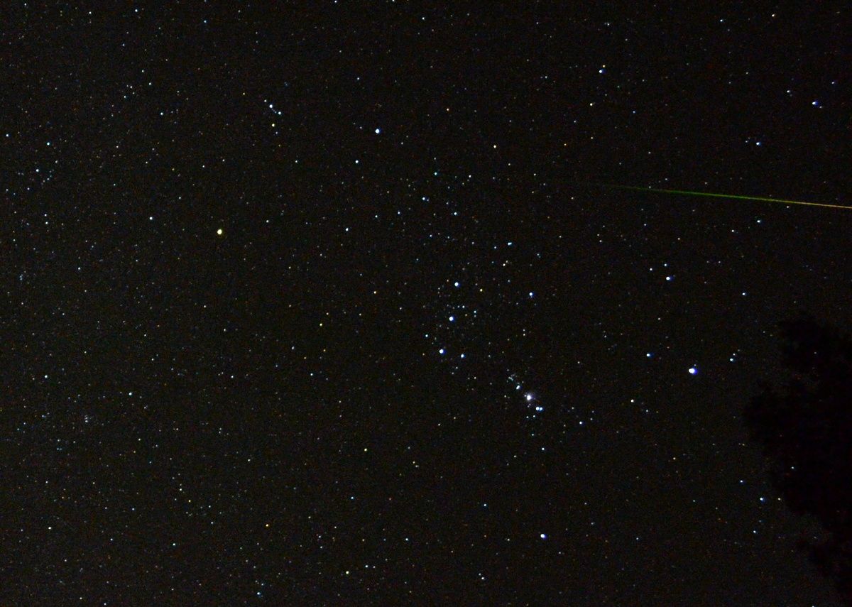 The 2022 Orionid meteor shower put on a show around the world (photos ...