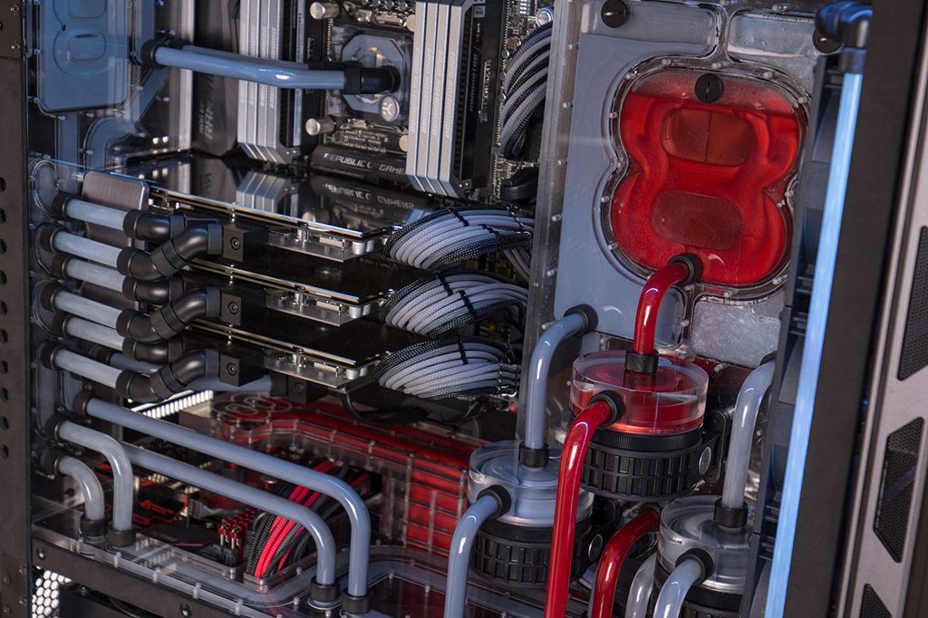 Overclockers will happily sell you an 8Pack OrionX PC for £24,000 | PC ...