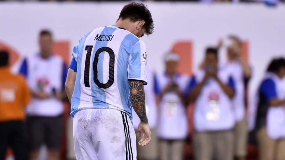 Bravo: I hope Messi continues playing for Argentina | FourFourTwo