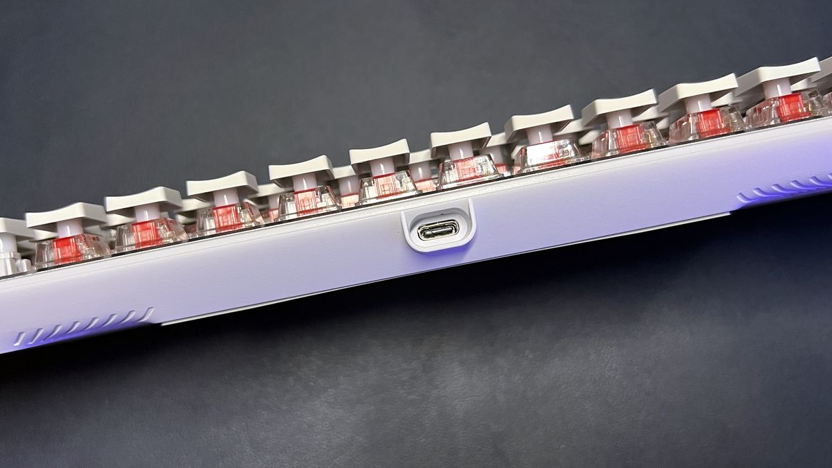 Roccat Vulcan II Mini Review: So Pretty, Colorful, and Bright I can ...