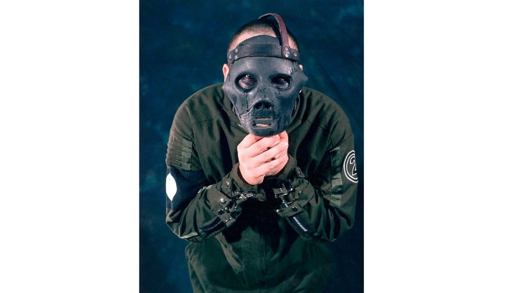 The Definitive History of Every Slipknot Mask - Iowa (2001) - Slipknot ...