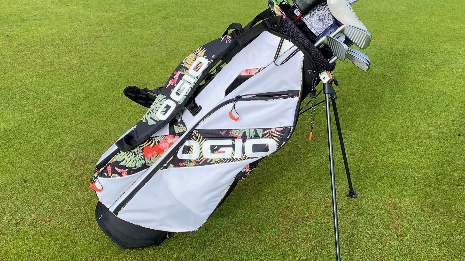 OGIO 2024 Fuse Stand Bag Review | Golf Monthly