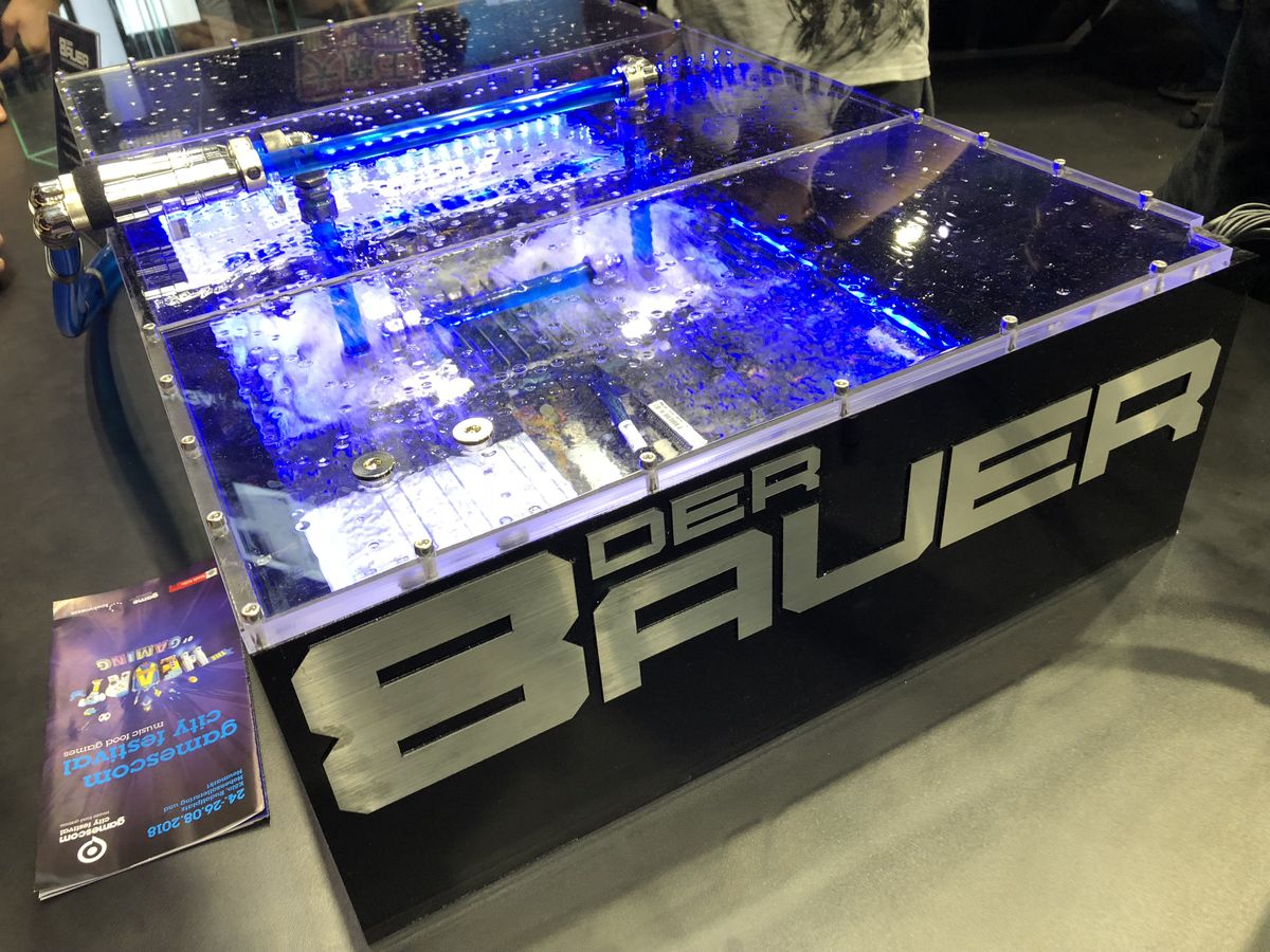 Check out this ridiculous liquid-cooled 64-core Epyc server | PC Gamer