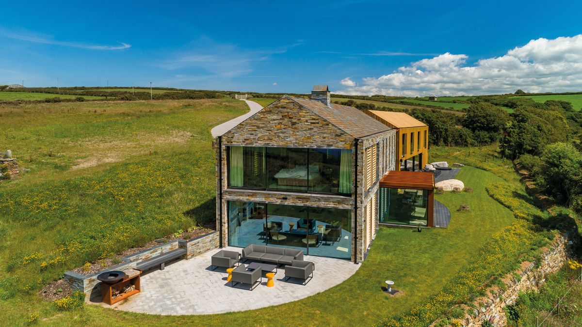 Solar Control Glass: How to Keep Your Home Bright and Cool | Homebuilding