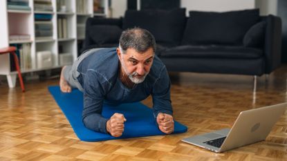 Fitness: Science has found the best core exercise to tone up and lose ...