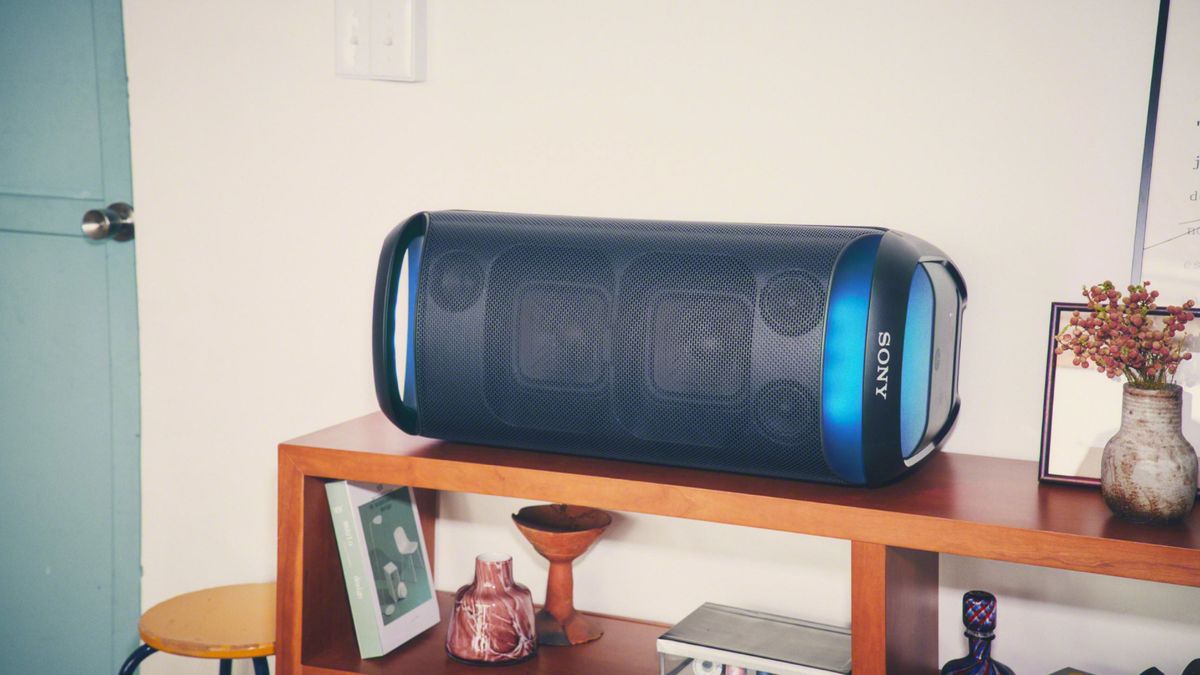 Sony invites you to hook up a mic and sing with its big new Bluetooth ...