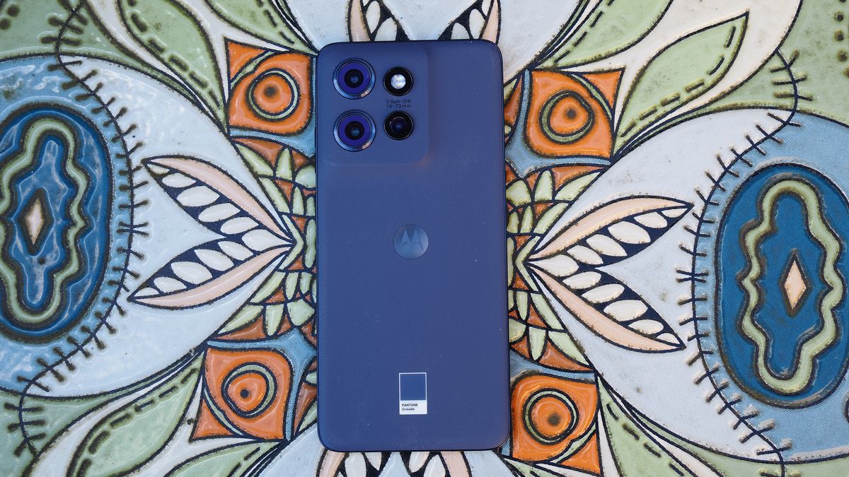 Moto Edge 50 Neo review | Creative Bloq