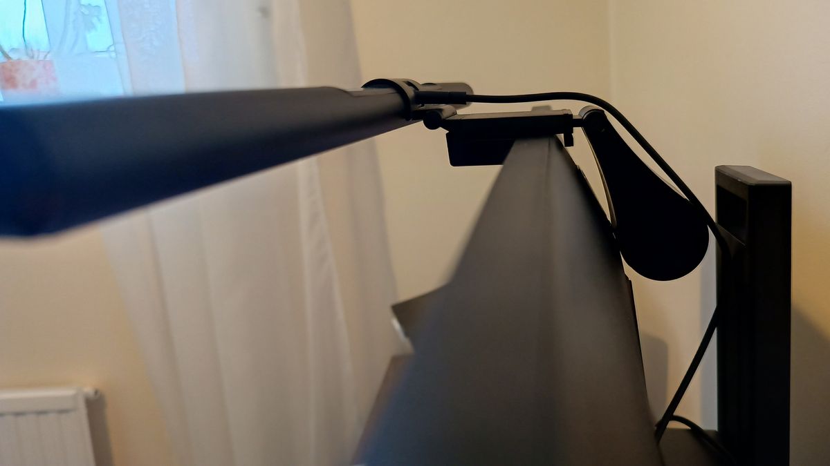 Quntis ScreenLinear PRO+ review: bright, comfortable monitor lightbar ...