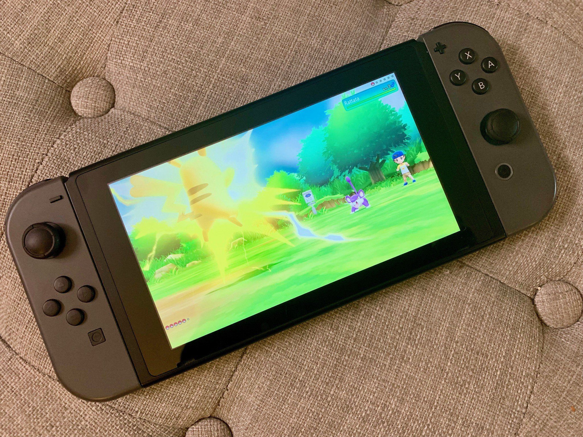 How to find Moon Stones in Pokémon Let's Go (and all evolution stones ...
