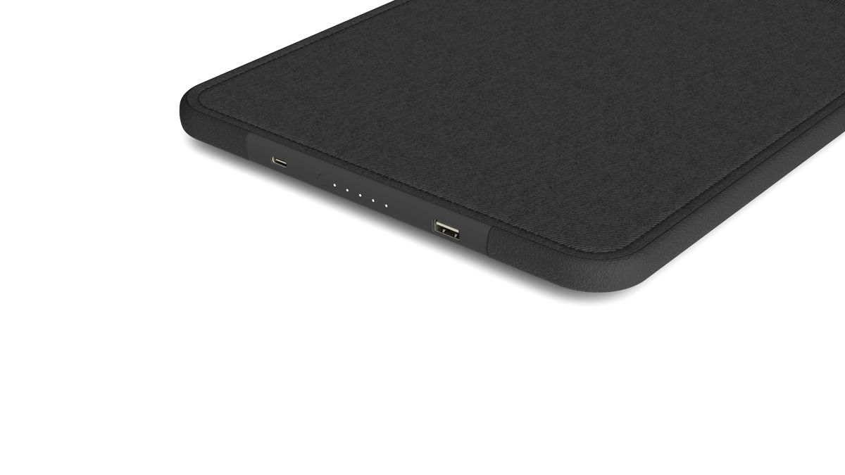 Incase IconConnected Power Sleeve charges your MacBook Pro while ...