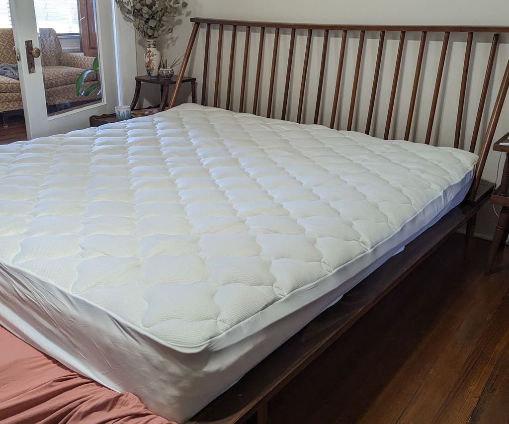 Best mattress toppers 2024 − tested for comfort and cost | Homes & Gardens