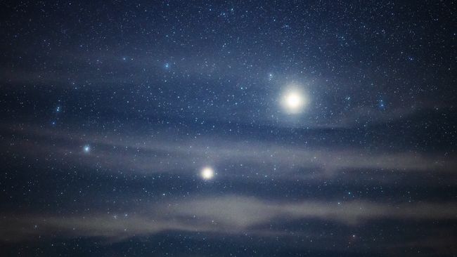 Jupiter Mars conjunction: How to see 2 planets 'kiss' in the sky before ...