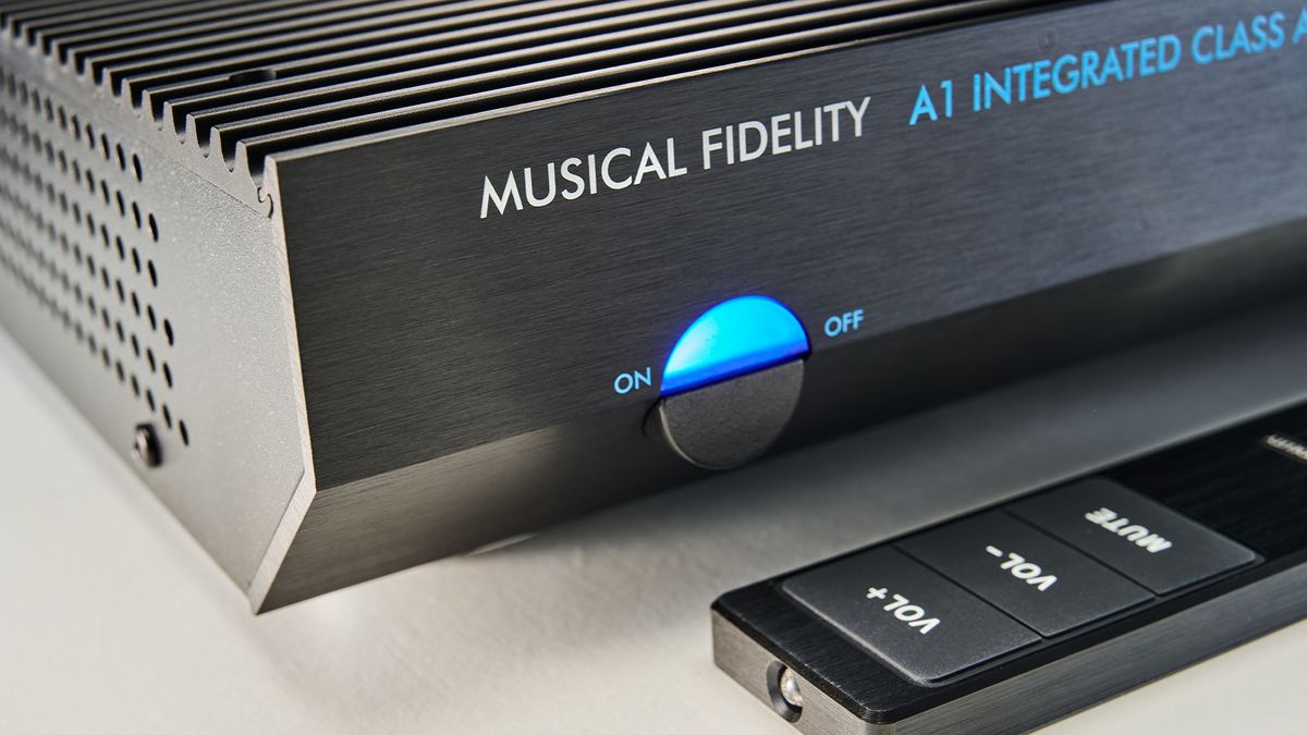 Musical Fidelity A1 review: an iconic amplifier design of the 1980s ...