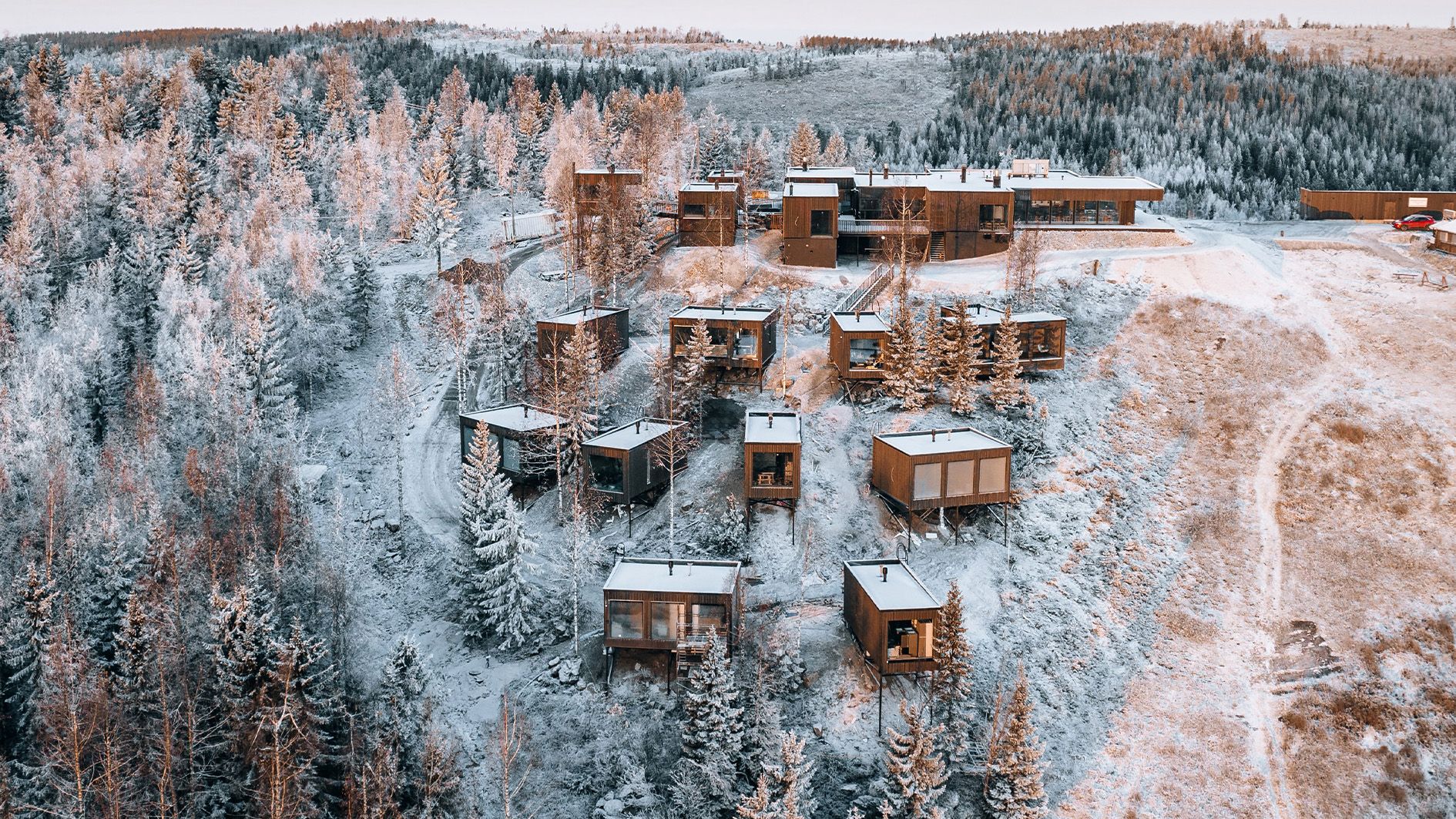 Panorama Landscape delivers serenity in the Finnish forest | Wallpaper