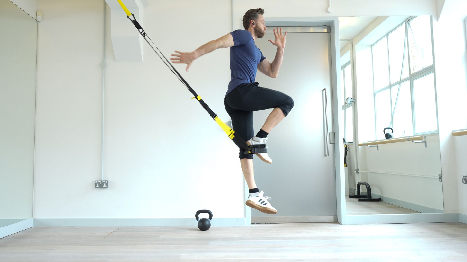 TRX Suspension Trainer Workout To Build Full-Body Strength Without ...