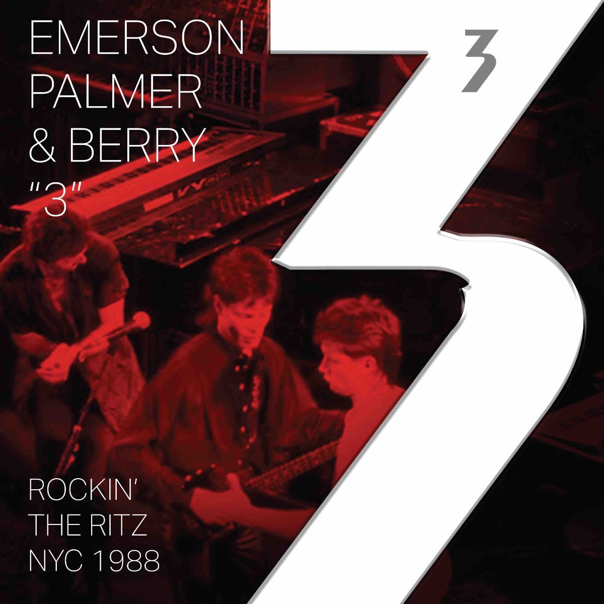 Live New York recording of 3, featuring Keith Emerson, Carl Palmer and ...