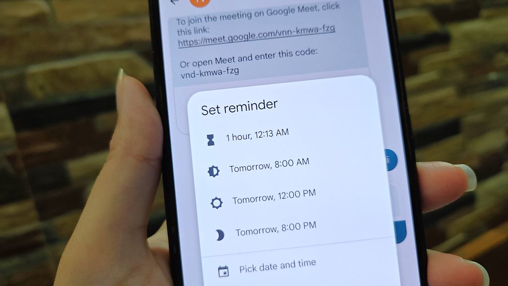 How to set message reminders in Google Messages | Android Central