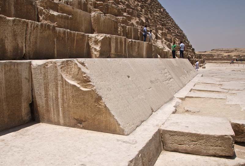 Great Pyramid of Giza Is Slightly Lopsided | Live Science
