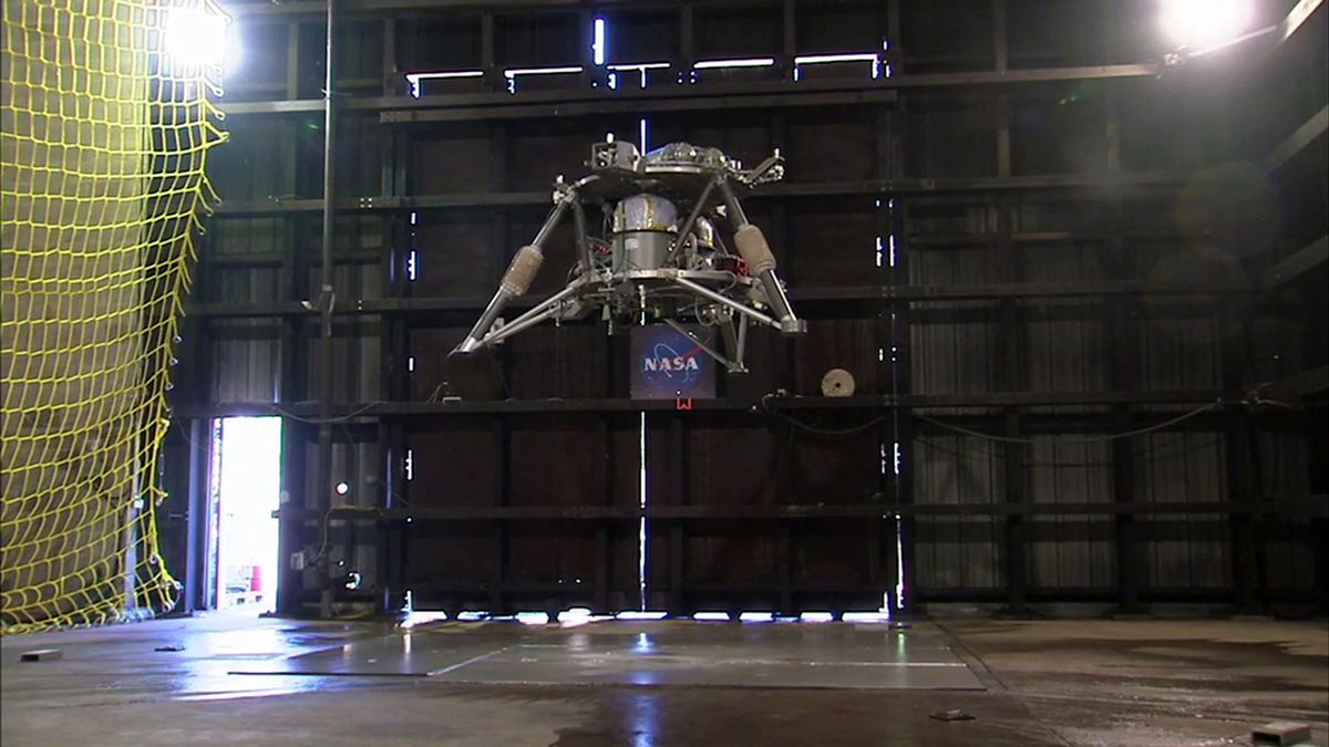 Photos of NASA's Mighty Eagle Planetary Lander Prototype | Space