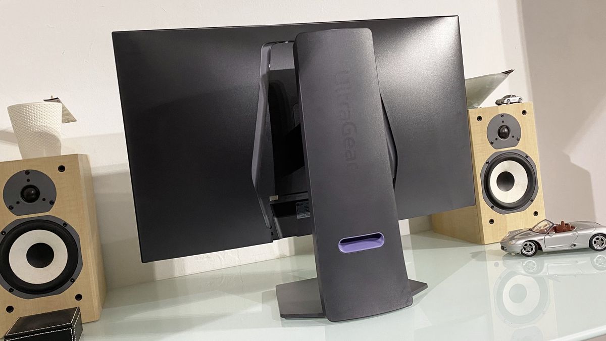 LG UltraGear 32GS95UE OLED gaming monitor review | PC Gamer