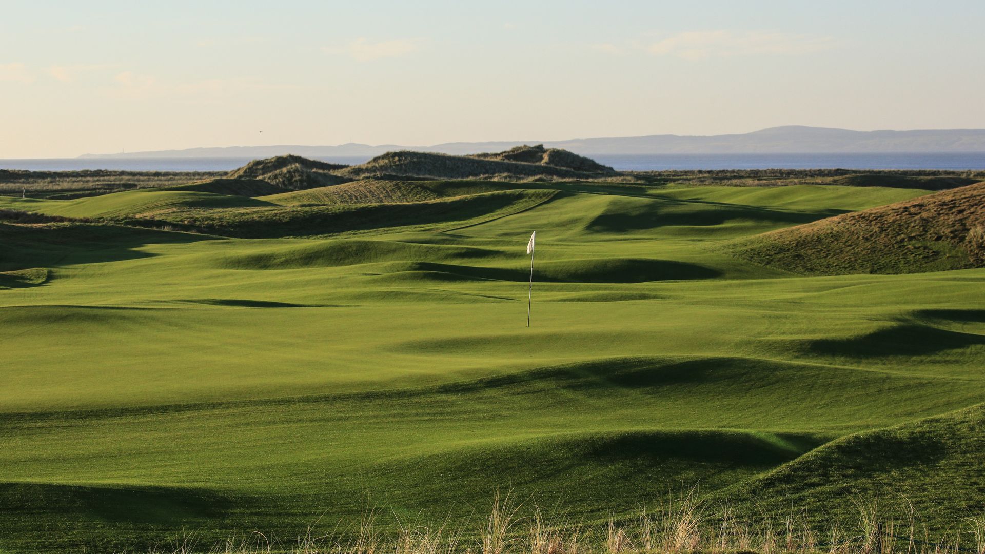 The Machrie Links: Golf Course Review, Green Fees, Tee Times and Key ...