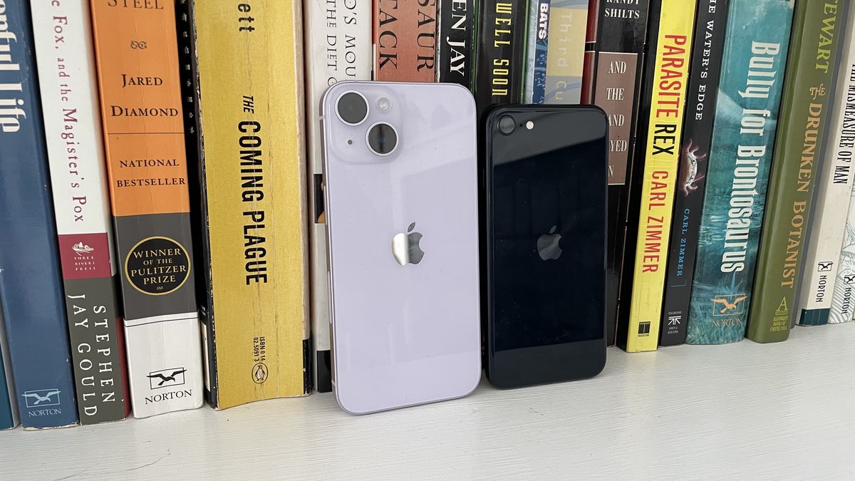 No iPhone 15 mini? No problem — get one of these small phones instead ...