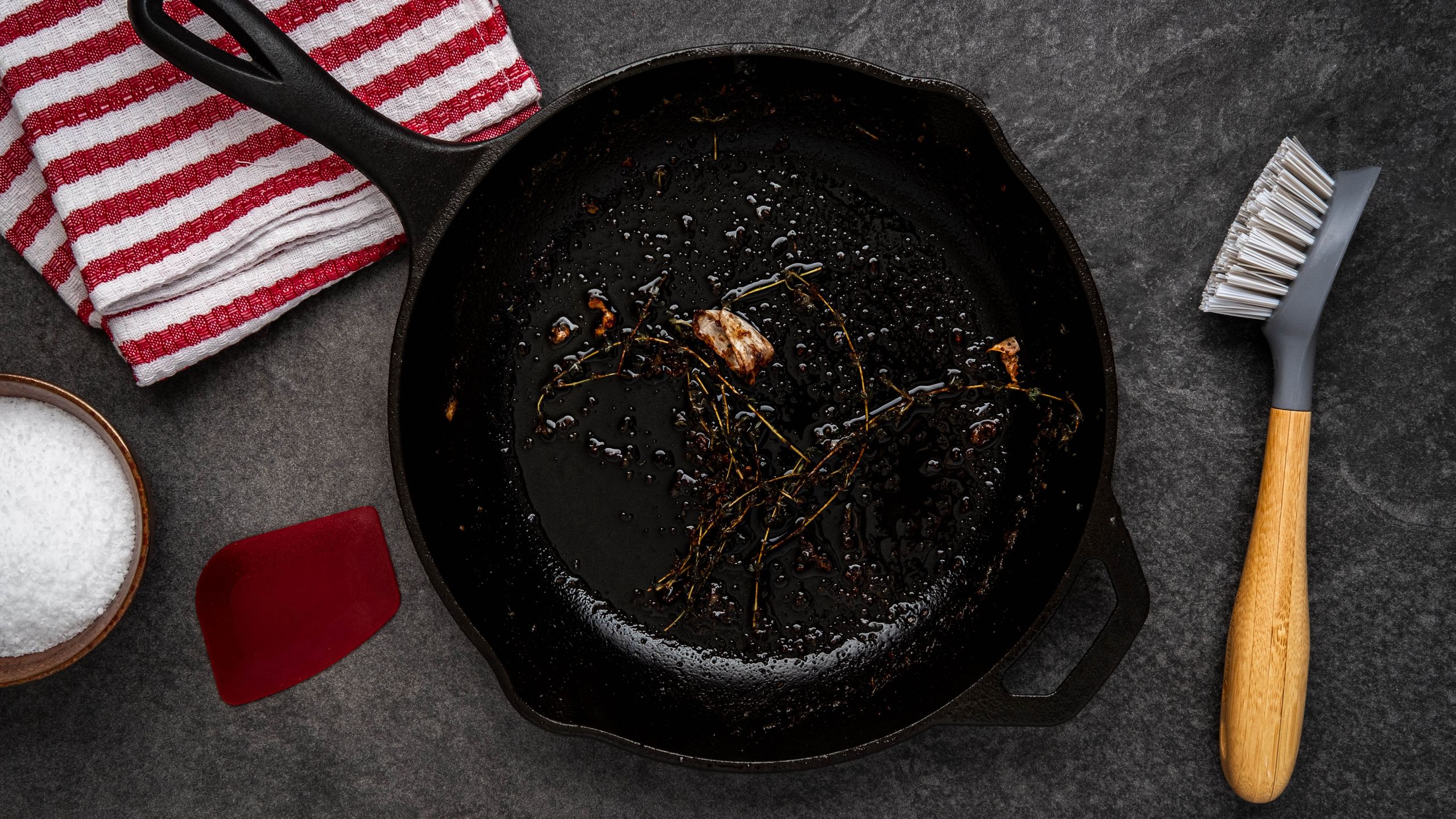 How to clean a cast iron skillet and remove rust | Tom's Guide