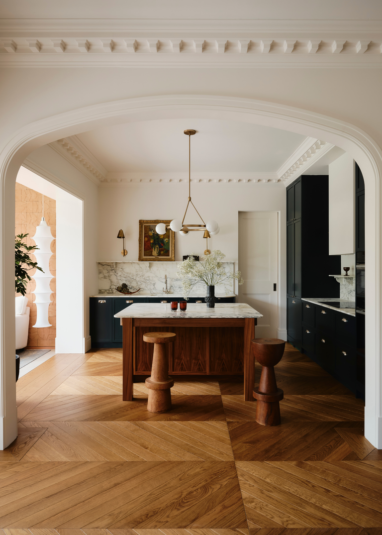 Transitional-Style Kitchens — 13 Ways to Mix Trad and Modern | Livingetc