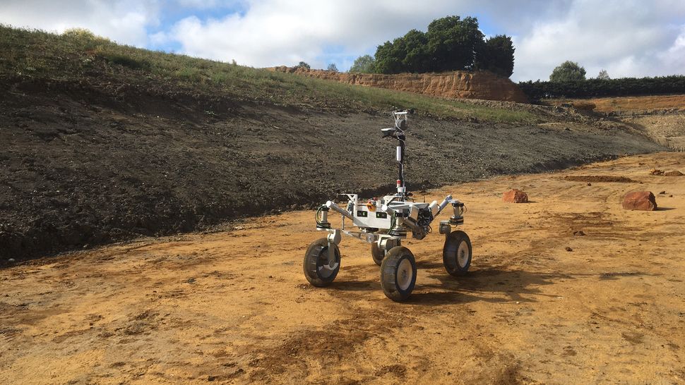 Scrapped Mars 'fetch rover' may have a future on the moon | Space