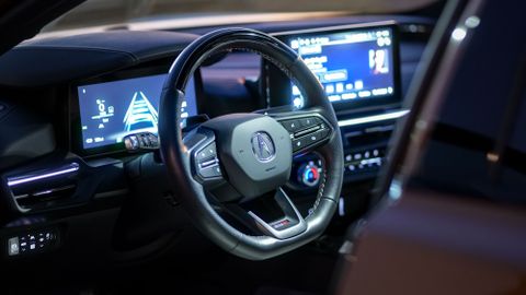 I drove an Acura ZDX Type S for a week — and it’s luxury like no other ...