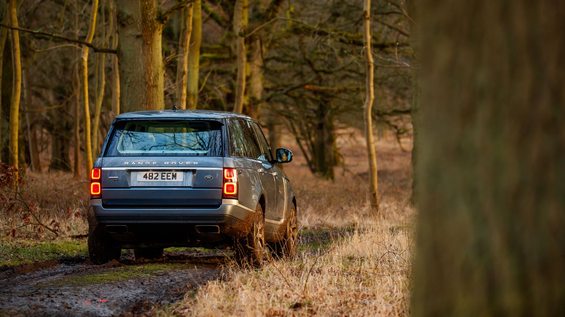 T3 Drives: The Range Rover 400e is just as luxurious, but now a lot ...