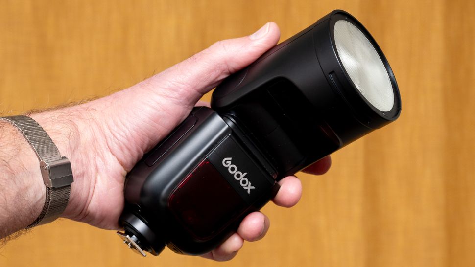 Godox V1 flashgun review | Digital Camera World