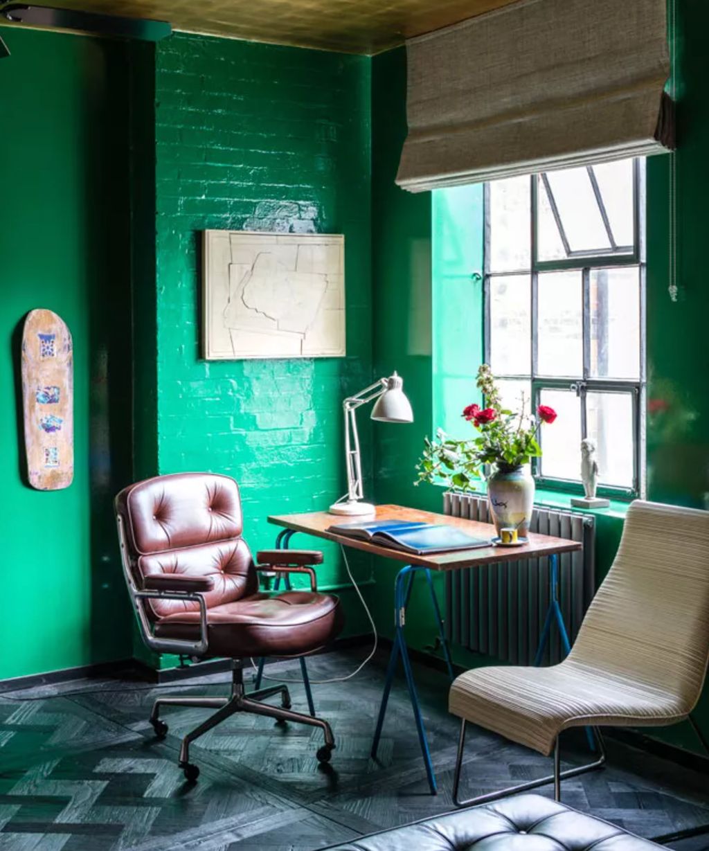 Designers reveal how to style the lacquered walls trend | Livingetc
