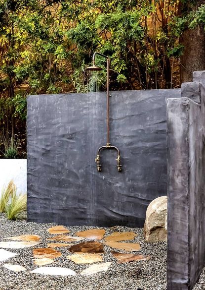 Outdoor shower ideas - how to make a splash by the pool | Livingetc